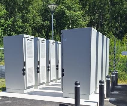 BESS – Battery Energy Storage System | Light Leap